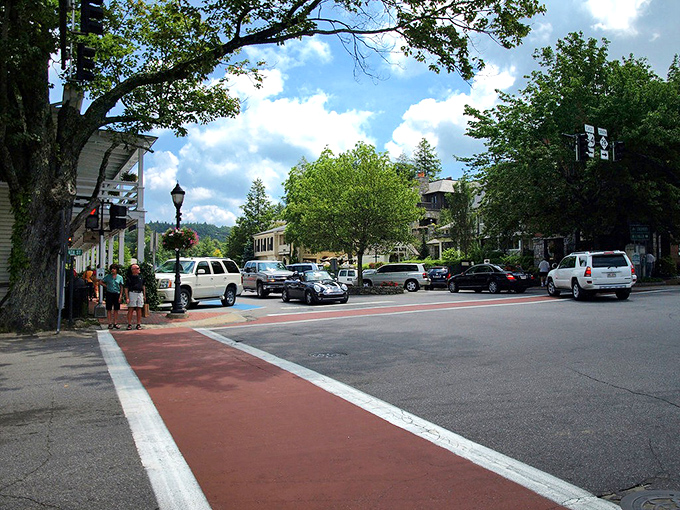 Highlands' elevated downtown offers cool mountain air and warm Southern hospitality at a refreshingly unhurried 4,000-foot altitude.