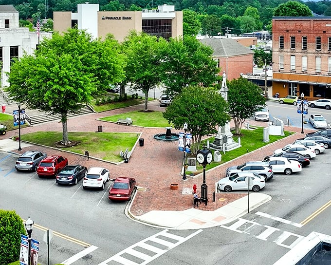 Jasper's town square serves up green space and breathing room, where your retirement dollars grow like the shade trees.