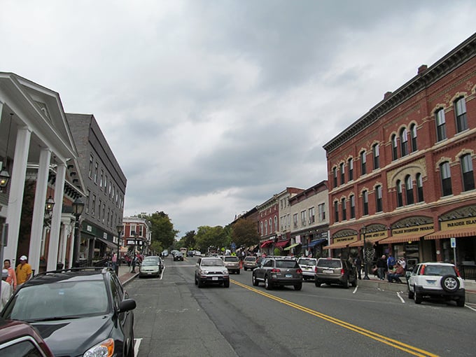 Lee's downtown combines mountain views with Main Street charm in perfect harmony.
