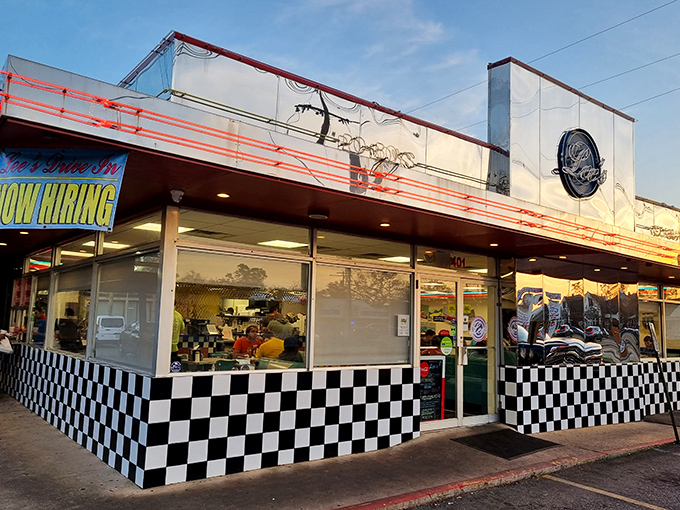 Retro heaven! Lee's checkerboard facade and neon lights transport you to a time when breakfast was serious business.