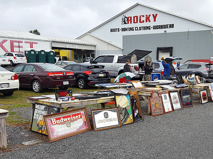 Vintage memories for sale! Colorful frames from makeshift aisles at this charmingly casual outdoor market.