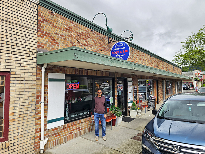 The Great American Diner & Bar: Brick building, simple sign, extraordinary comfort food. Issaquah's hidden gem doesn't need to brag.