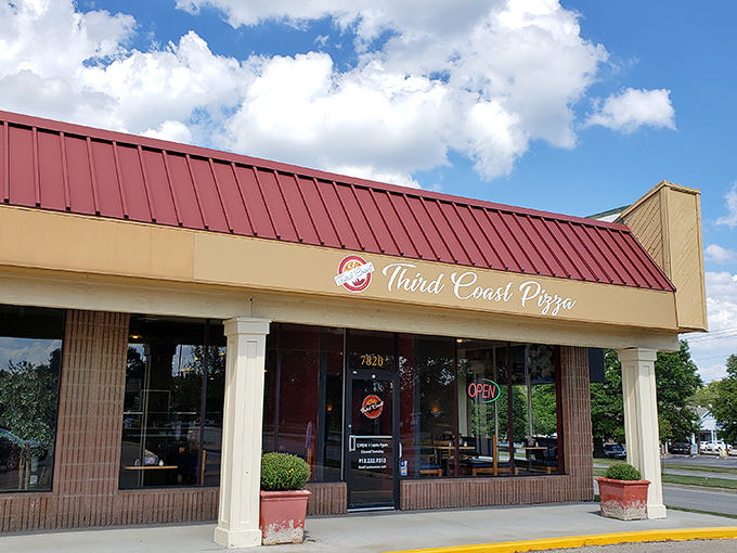 Third Coast Pizza's distinctive red roof signals Midwest pizza styles have found a Kansas home. Great Lakes, great tastes!