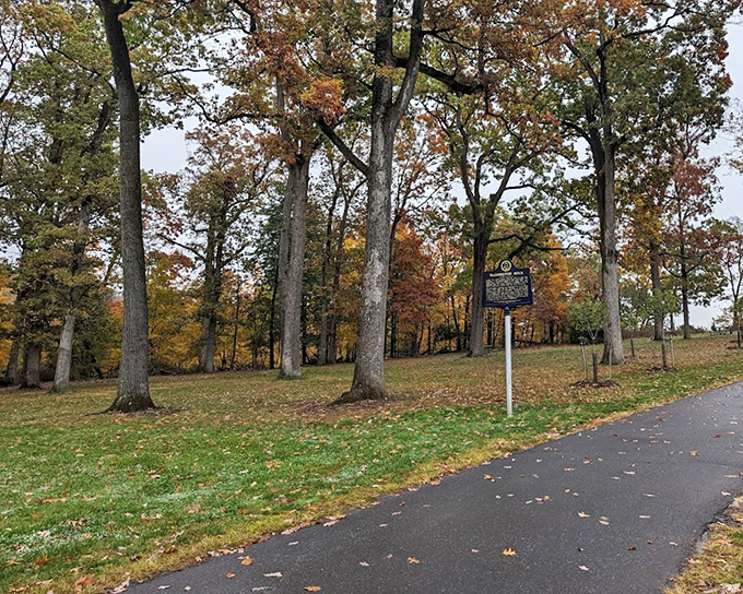 Washington Rock's overlook reveals views that helped win independence and still inspire modern visitors.
