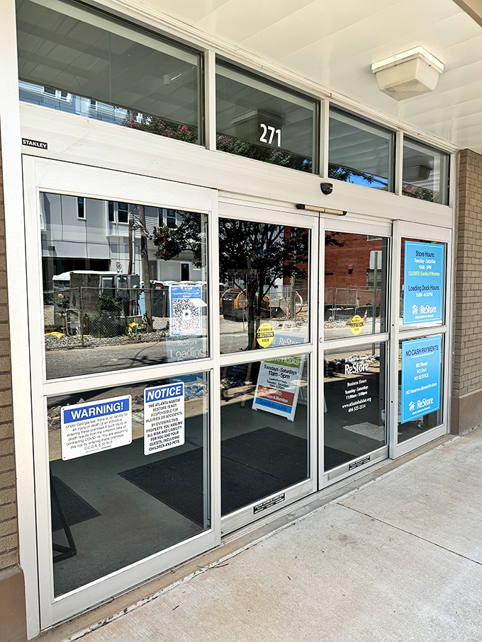 This glass-fronted building showcases the transparency of great deals supporting an even greater community cause.