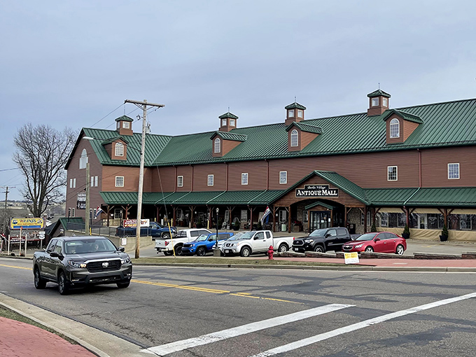 Berlin's antique mall houses treasures at prices that won't make your retirement account weep. Bargain hunting never looked so barn-beautiful!