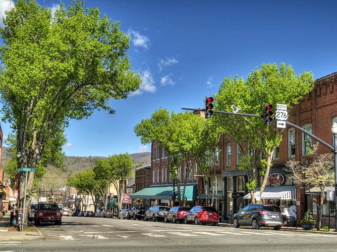 Small-town America at its absolute finest, complete with tree-lined streets and genuine smiles.