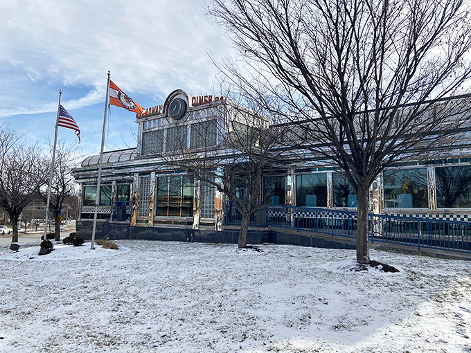 When the sun goes down, Broadway Diner lights up like a culinary Christmas tree, promising delicious gifts for all who enter.
