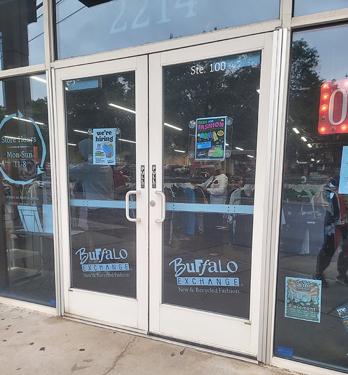 Those floor-to-ceiling windows showcase the trendy finds that make this place a fashion lover's paradise.