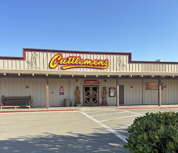 When your baked potato comes wrapped like a present, you know the steak it accompanies will be the gift your stomach has been waiting for.