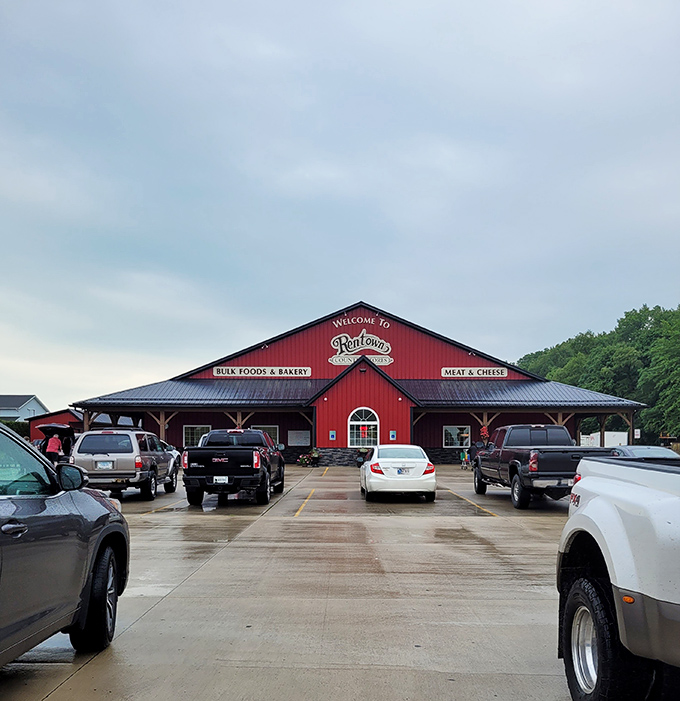 Rain or shine, Dutchmaid's bright red barn stands ready to serve up the kind of food that makes weather forecasts irrelevant.