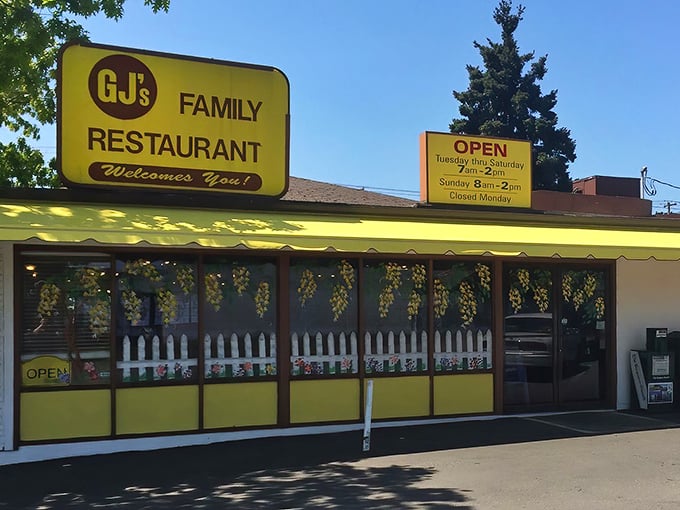When a place calls itself a family restaurant, you know they mean business about making everyone happy.