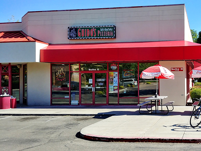 No pretension, just pizza perfection &ndash; Guido's brings a slice of the Big Apple to Boise.