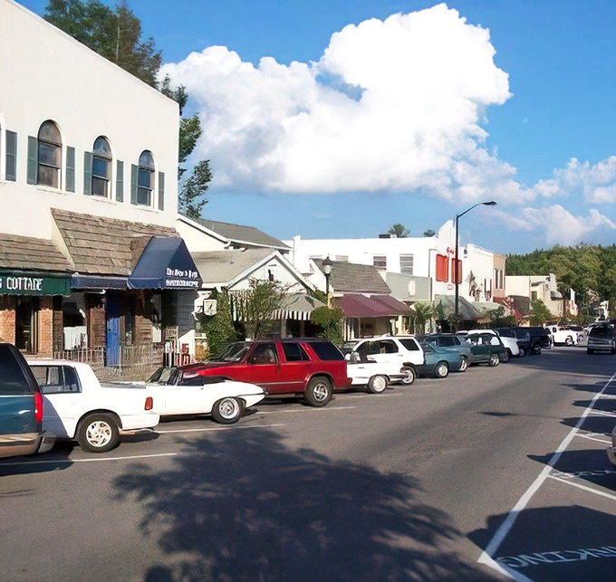 Mountain sophistication meets small-town charm in Highlands, where even the storefronts seem to take a deep, relaxing breath.