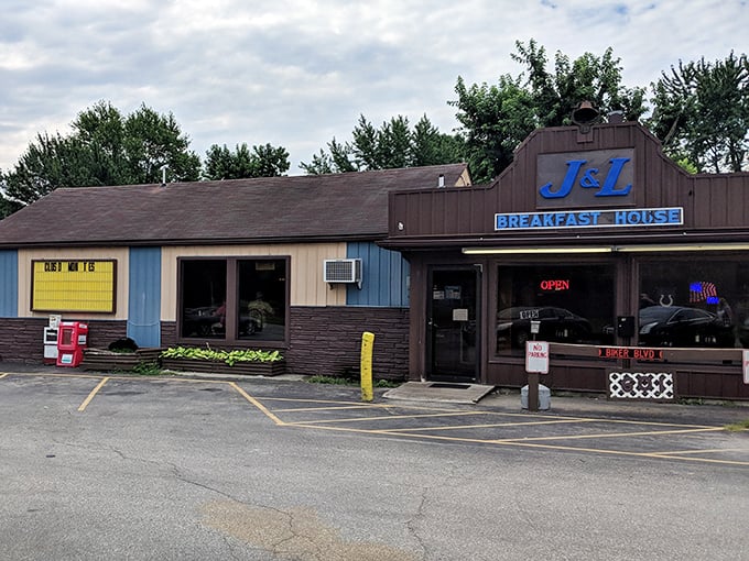 The architectural equivalent of comfortable slippers&mdash;not fancy, but exactly what you want when comfort food cravings strike.