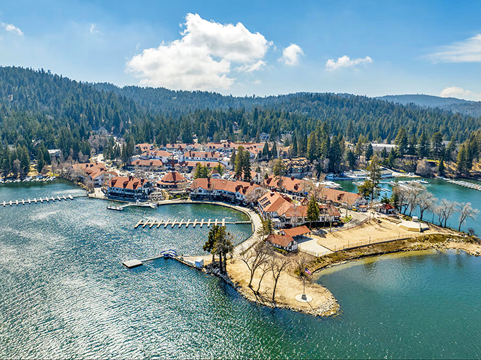 This lakeside community proves that sometimes the most beautiful places are the ones tucked away from the crowds.