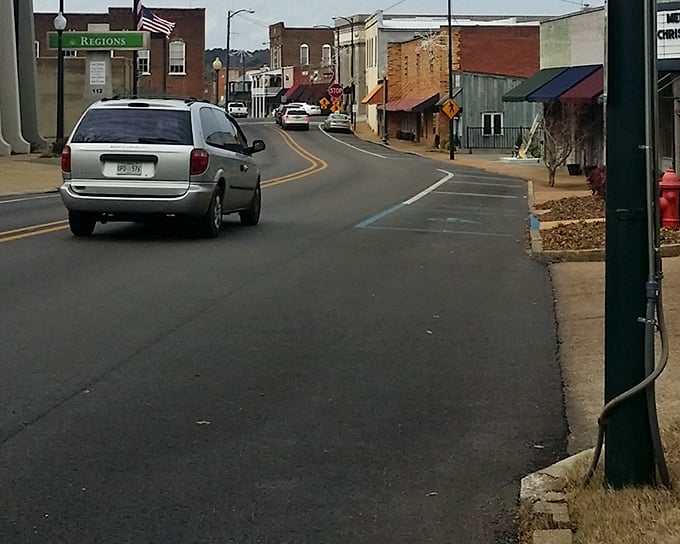 Downtown New Albany &ndash; where the streets curve gently and no one minds if you drive five under the speed limit.