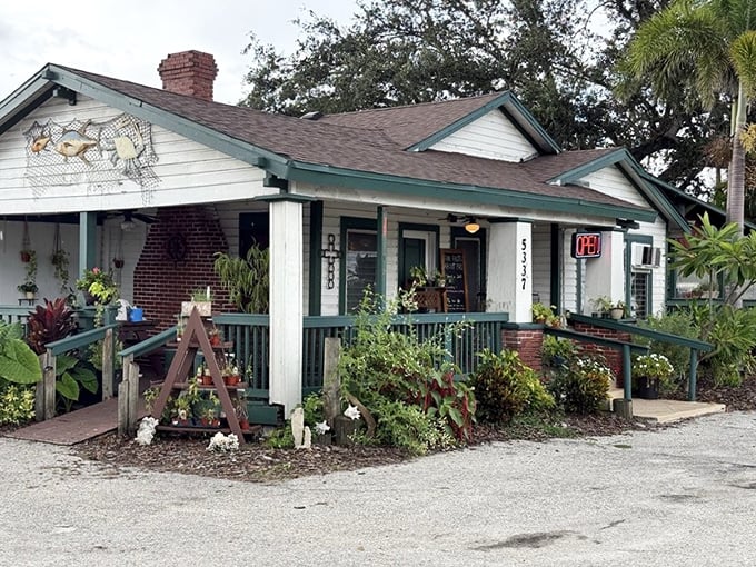 The kind of front porch that says, "Come on in, kick off your flip-flops, and prepare for some serious crab-cracking."