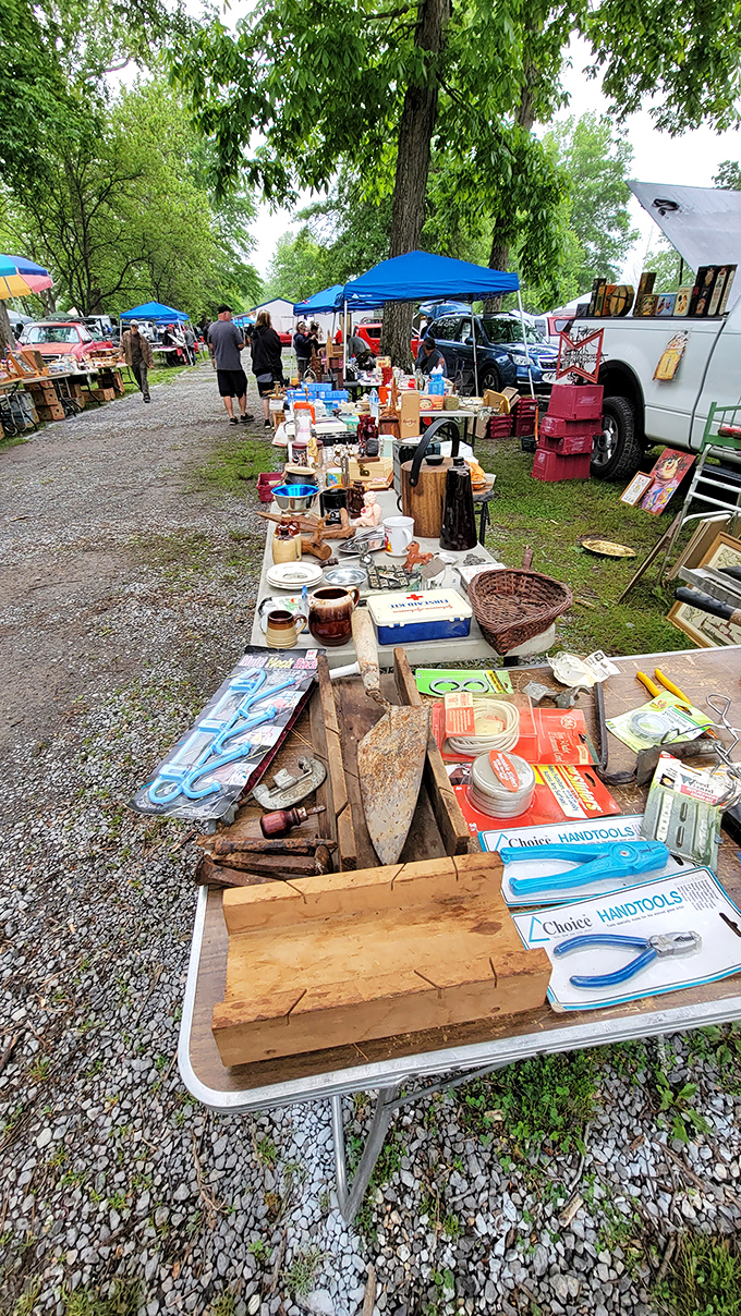 Country charm meets serious treasure hunting where handmade crafts and vintage finds create shopping magic together.