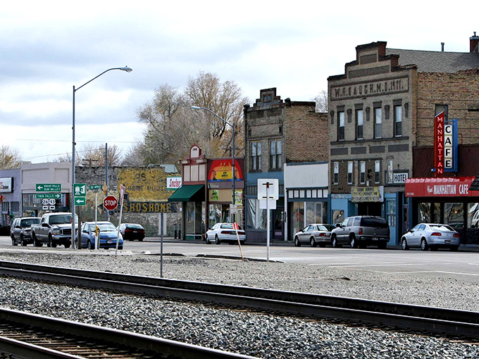 This south-central Idaho gem maintains its railroad roots while offering contemporary comfort at yesterday's prices.