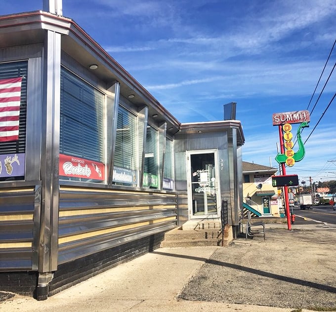 Sometimes the most beautiful sights are the simplest - a genuine diner car ready to serve.