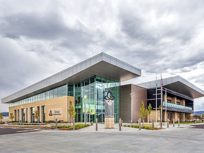 Convenience stores dot Vernal's landscape, ensuring you're never far from life's necessities in this dinosaur-loving desert community.