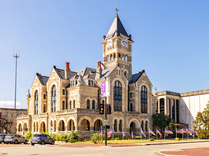 With its clock tower and flags flying proud, this landmark feels like it&rsquo;s straight out of a Texas storybook.