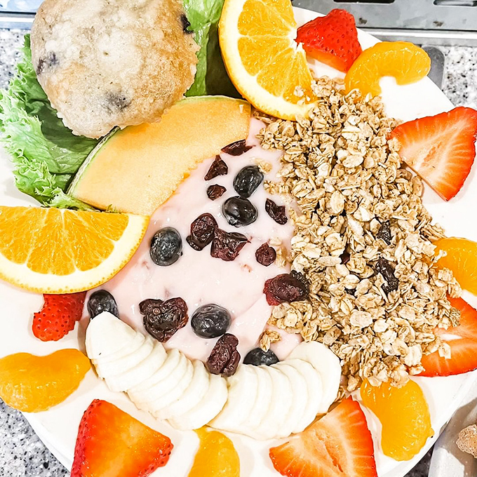 This a&ccedil;a&iacute; bowl is what happens when health food gets a makeover from a Hollywood stylist&mdash;beautiful enough to photograph, substantial enough to actually satisfy.