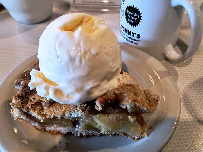 Apple pie &agrave; la mode&mdash;where warm cinnamon-spiced apples meet cold vanilla ice cream in a dessert romance that never goes out of style.