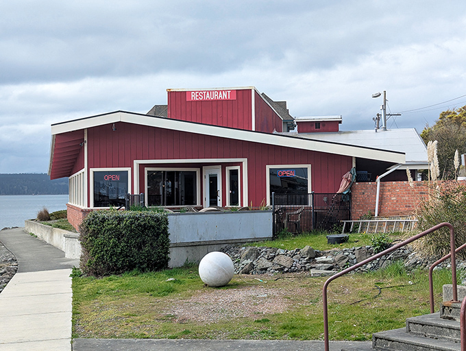 This waterfront restaurant proves that sometimes the best seasoning is scenery&mdash;fresh seafood tastes even better when served with unobstructed views of Port Townsend Bay.