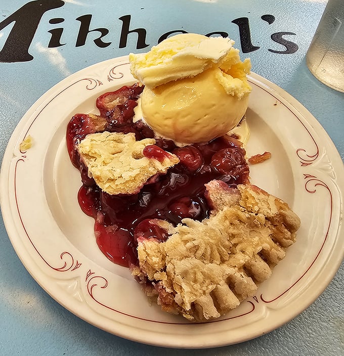 Cherry pie that doesn't need Instagram filters &ndash; just a scoop of vanilla ice cream and the willpower not to order seconds.