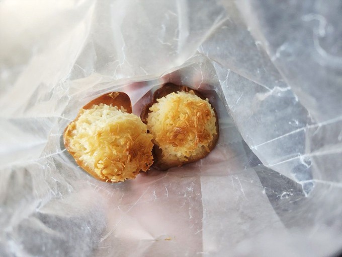 These coconut macaroons look like tiny snowballs that somehow captured the essence of tropical paradise.