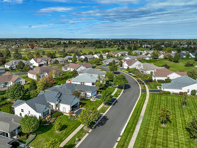 Birds-eye bliss! This aerial shot reveals the thoughtful community planning that creates neighborhoods where people actually know their neighbors&mdash;a concept almost as refreshing as the Illinois breeze.