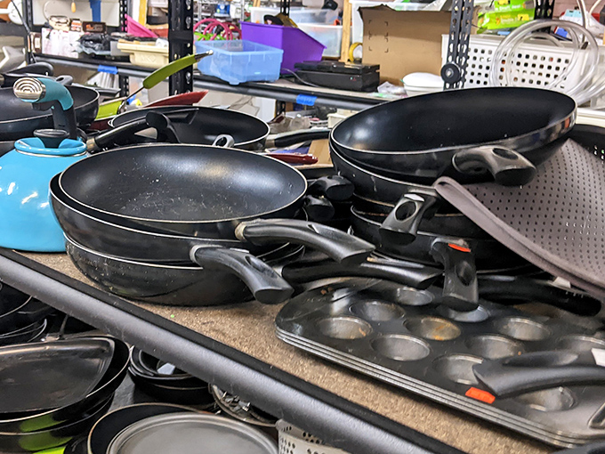 Cast iron never goes out of style. These seasoned veterans of countless kitchens are ready to sear, simmer, and serve for decades to come.