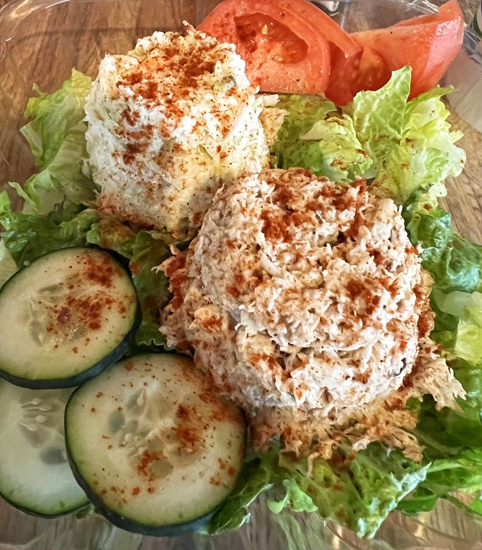 Crab salad that makes lettuce feel honored to be part of the experience. Fresh, vibrant, and ready for its close-up.