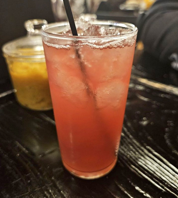 Even the drinks at Rutt's Hut come with no pretense&mdash;just cold, refreshing relief between bites of those legendary rippers.