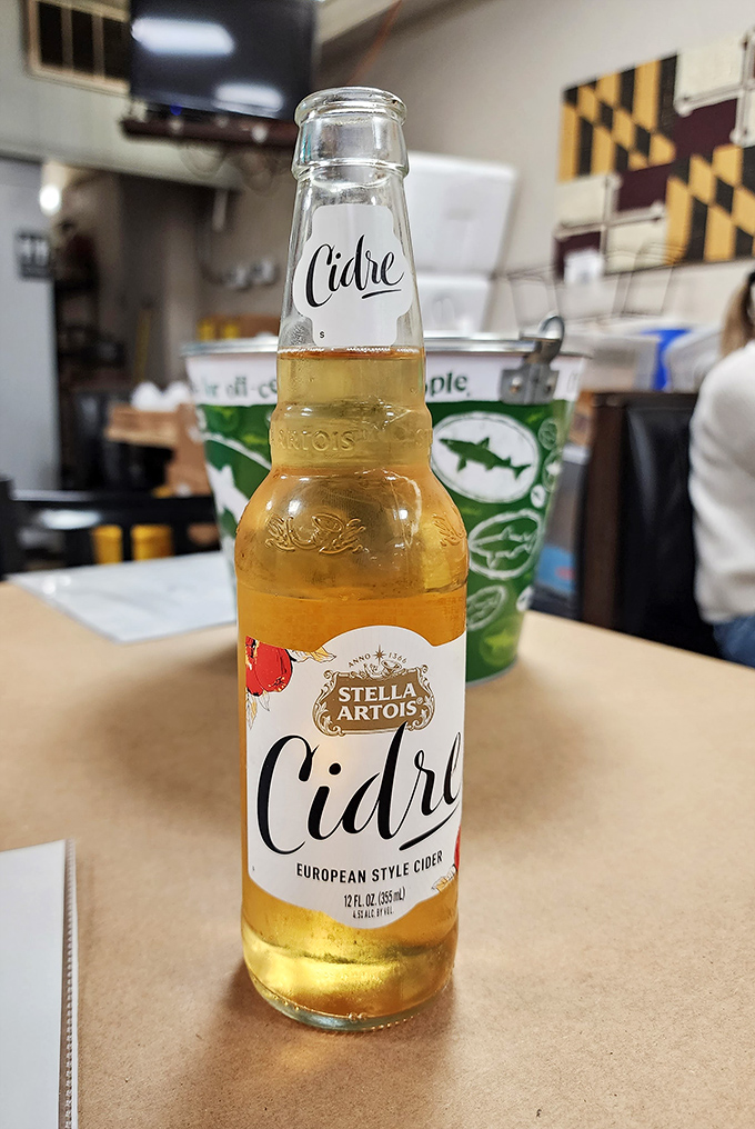 Nothing complements Maryland crabs like a cold beverage. This European-style cider offers a crisp, refreshing counterpoint to all that Old Bay seasoning.