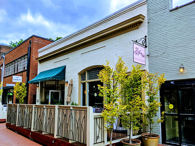 Fleurie Restaurant's elegant white fa&ccedil;ade and thoughtful outdoor seating area hint at the refined French cuisine waiting inside &ndash; a special occasion spot that won't devastate your retirement fund.