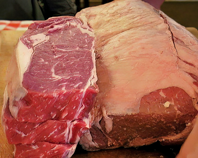 This isn't just raw meat&mdash;it's potential. Like Michelangelo seeing David in a block of marble, the chefs here see perfection in these marbled slabs. 