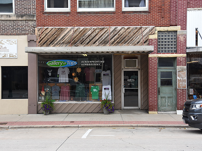 Gallery of Tops showcases local creativity in a charming storefront that makes window shopping an actual pleasure.