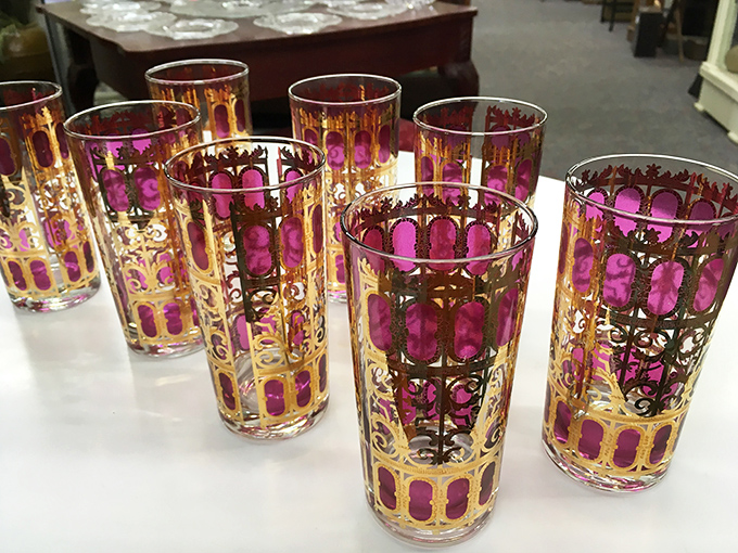 Gilded glassware that makes even tap water feel like a celebration worth toasting.