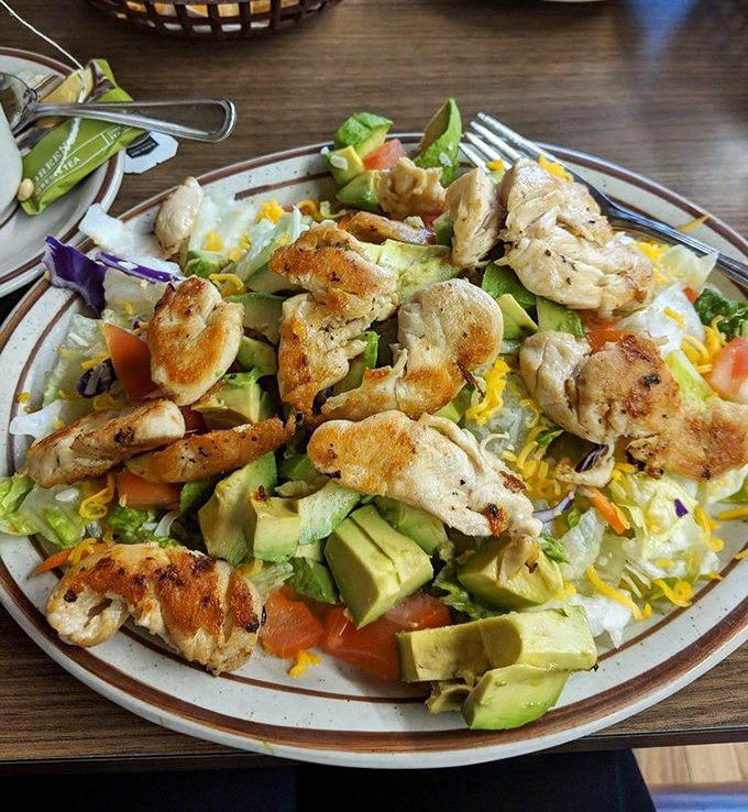 Grilled chicken over fresh greens with avocado shows that Jerry's can handle the healthy stuff just as well as the indulgent.