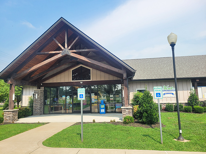 Your gateway to discovering everything Hopkinsville offers, conveniently located where actual helpful humans answer your retirement relocation questions.