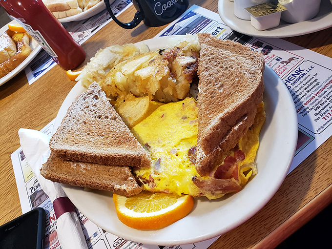 When breakfast means business: eggs, home fries, and toast arranged like a delicious game of Tetris on your plate.
