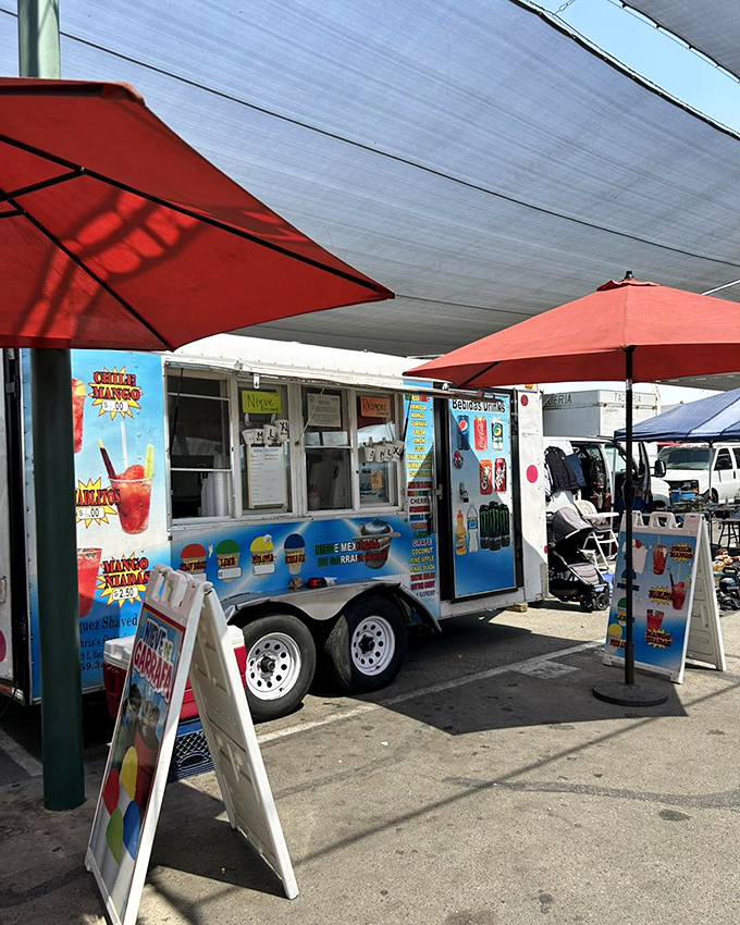 Culinary oasis amid the shopping marathon. This food truck understands that treasure hunting requires proper fuel and frozen treats.
