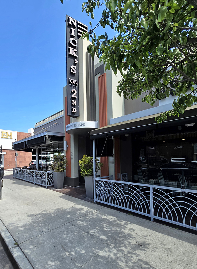 Nick's on 2nd brings art deco flair to Long Beach's dining scene, with a vintage sign that practically whispers "they don't make 'em like this anymore."