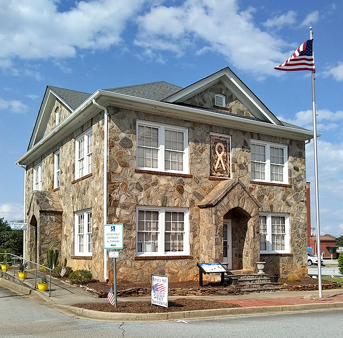 Patriots Hall stands proudly in stone, housing military history and community pride in equal measure.