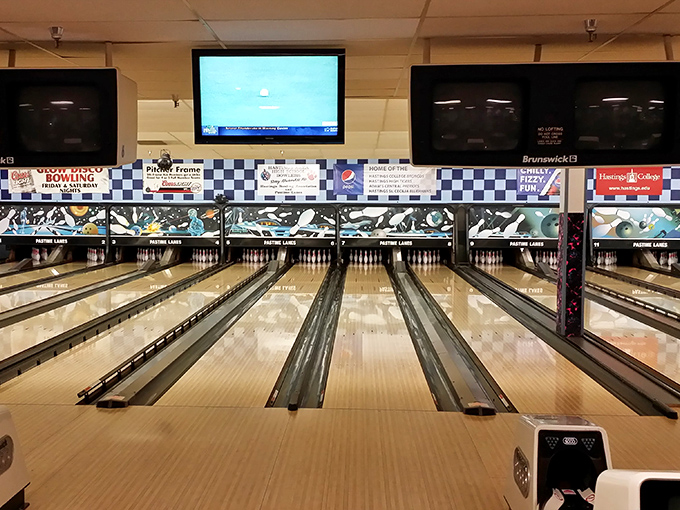 At Pastime Lanes, bowling remains what it should be&mdash;an affordable night out where the only thing striking is how much fun costs so little.