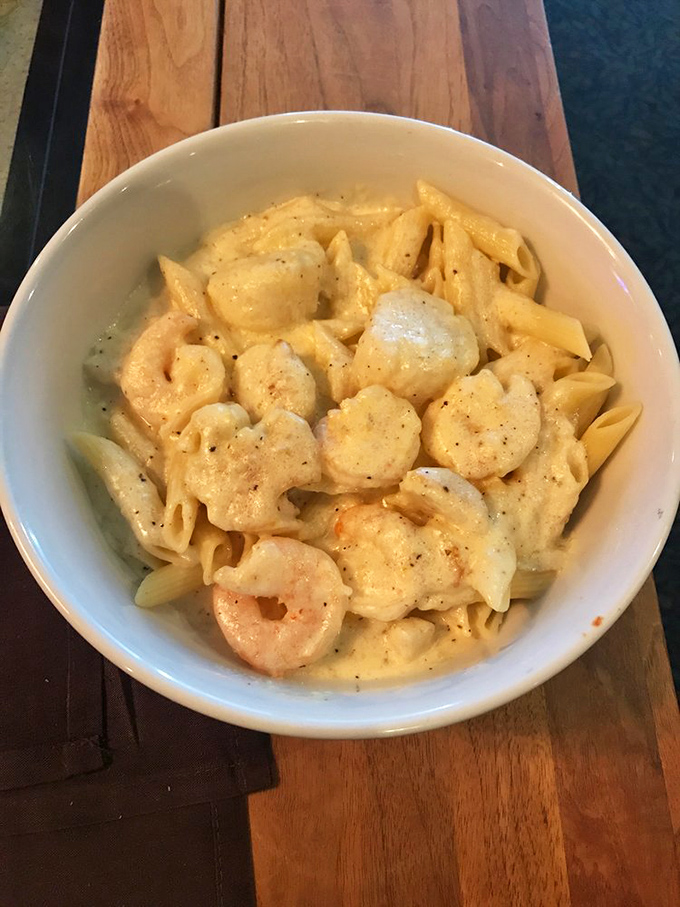 Seafood alfredo that doesn't skimp on the stars&mdash;plump shrimp nestled in creamy sauce that clings lovingly to each pasta strand.