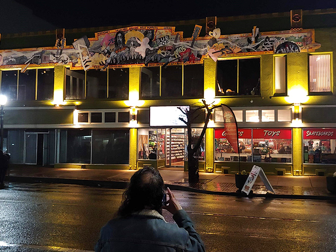 Side One Studios illuminates the night with quirky charm &ndash; a colorful reminder of Aberdeen's creative undercurrent.